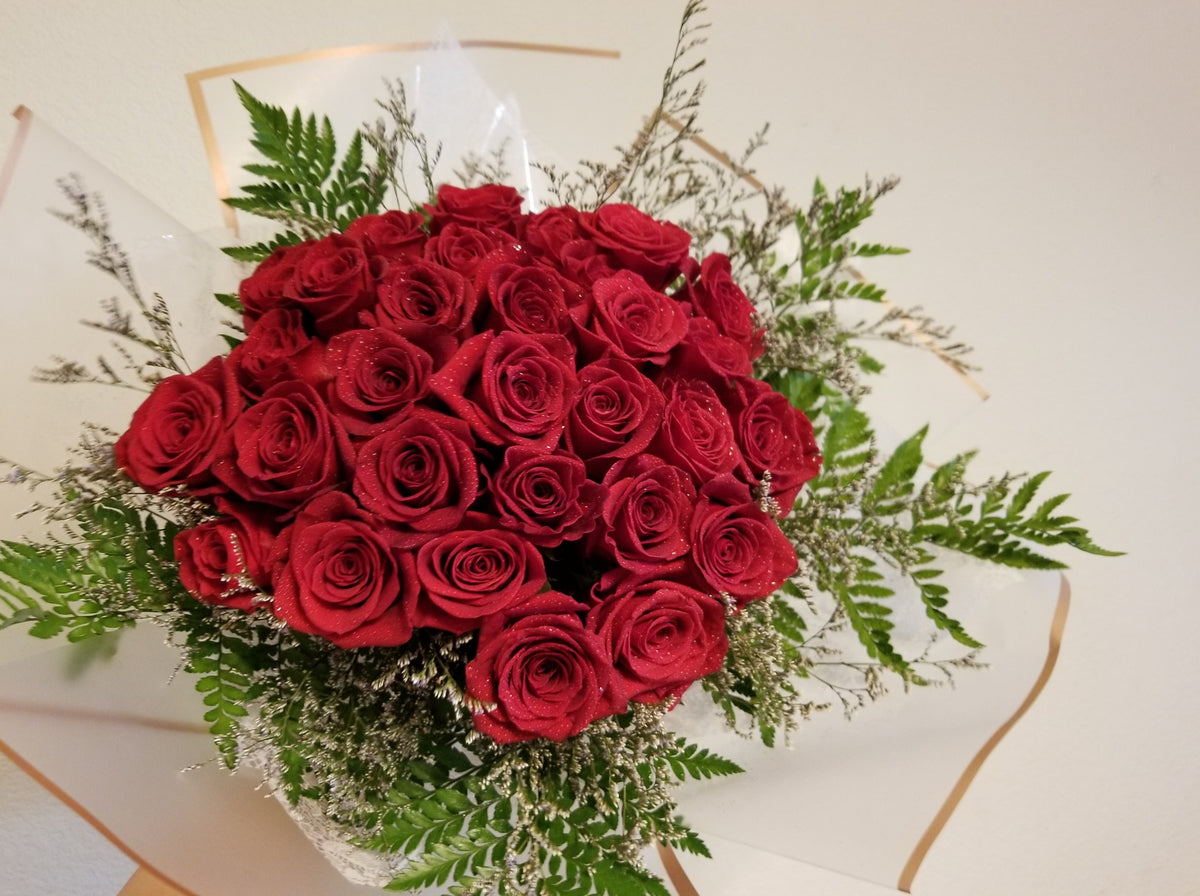 30 Fragrant Red Roses Bouquet – LeLe Floral